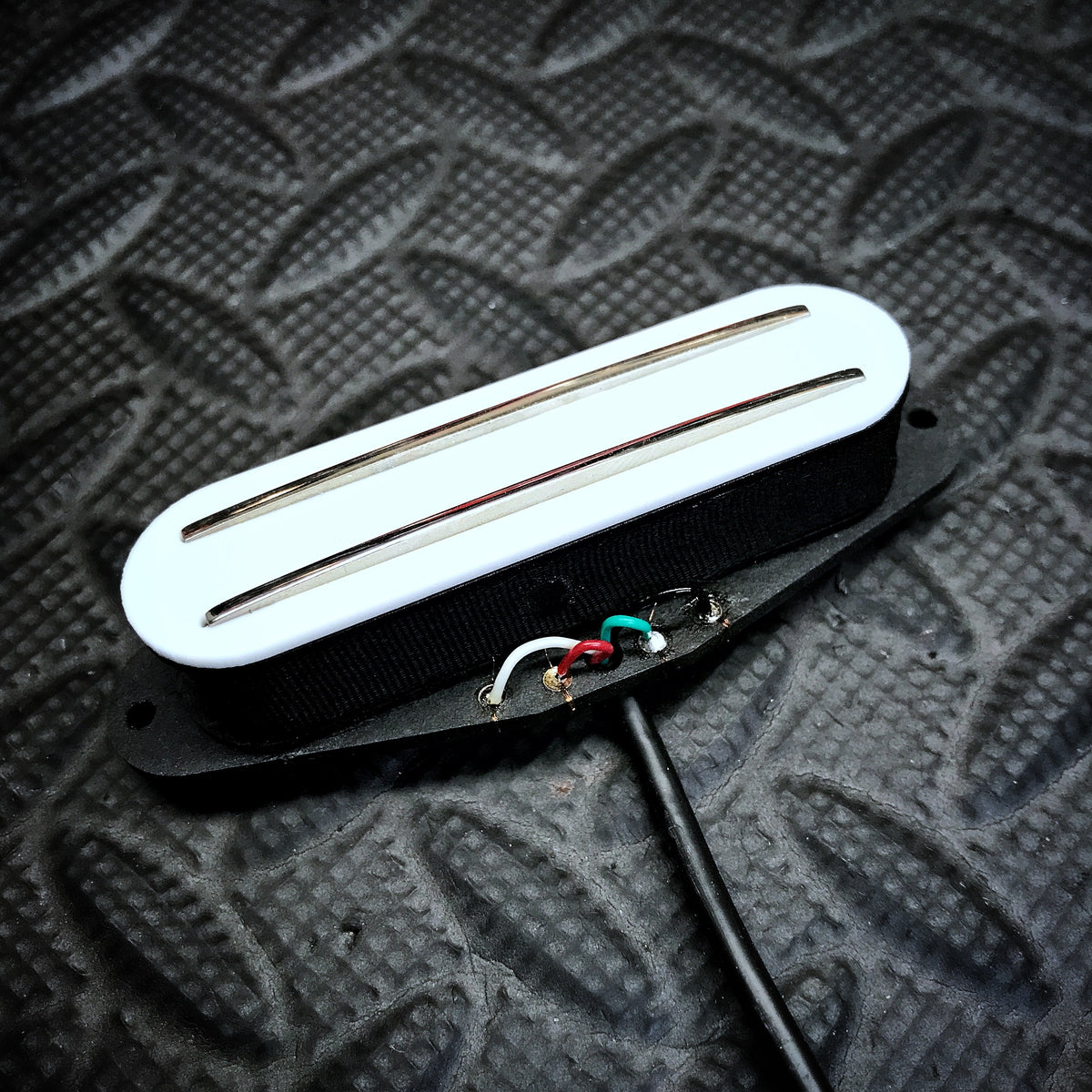 Parallax -Single Coil Sized Humbucker Set – Sonic Pickups